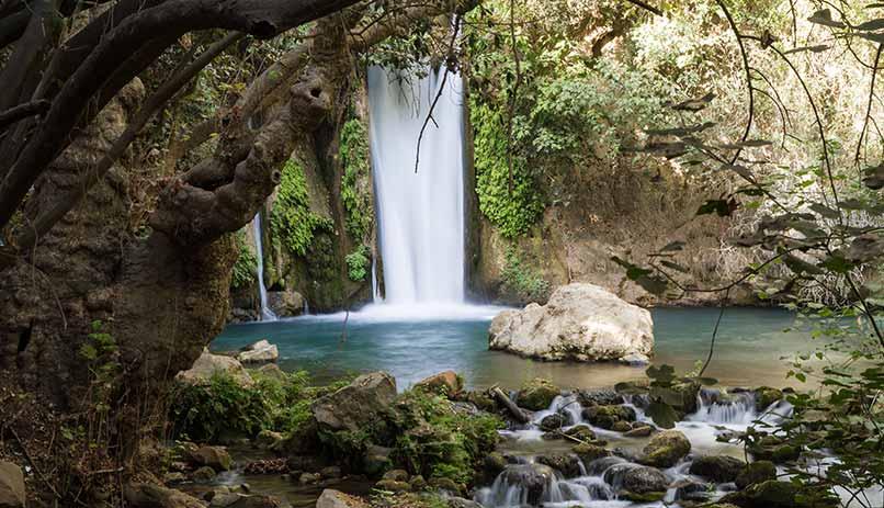 Water Trails, Hikes and Springs in Israel | ShemeshPhone